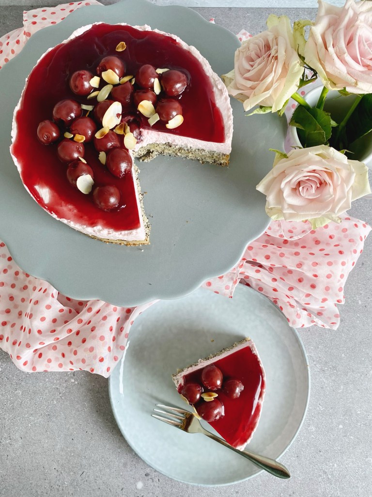 Mohn-Marzipan-Kirsch-Torte – Vegantina